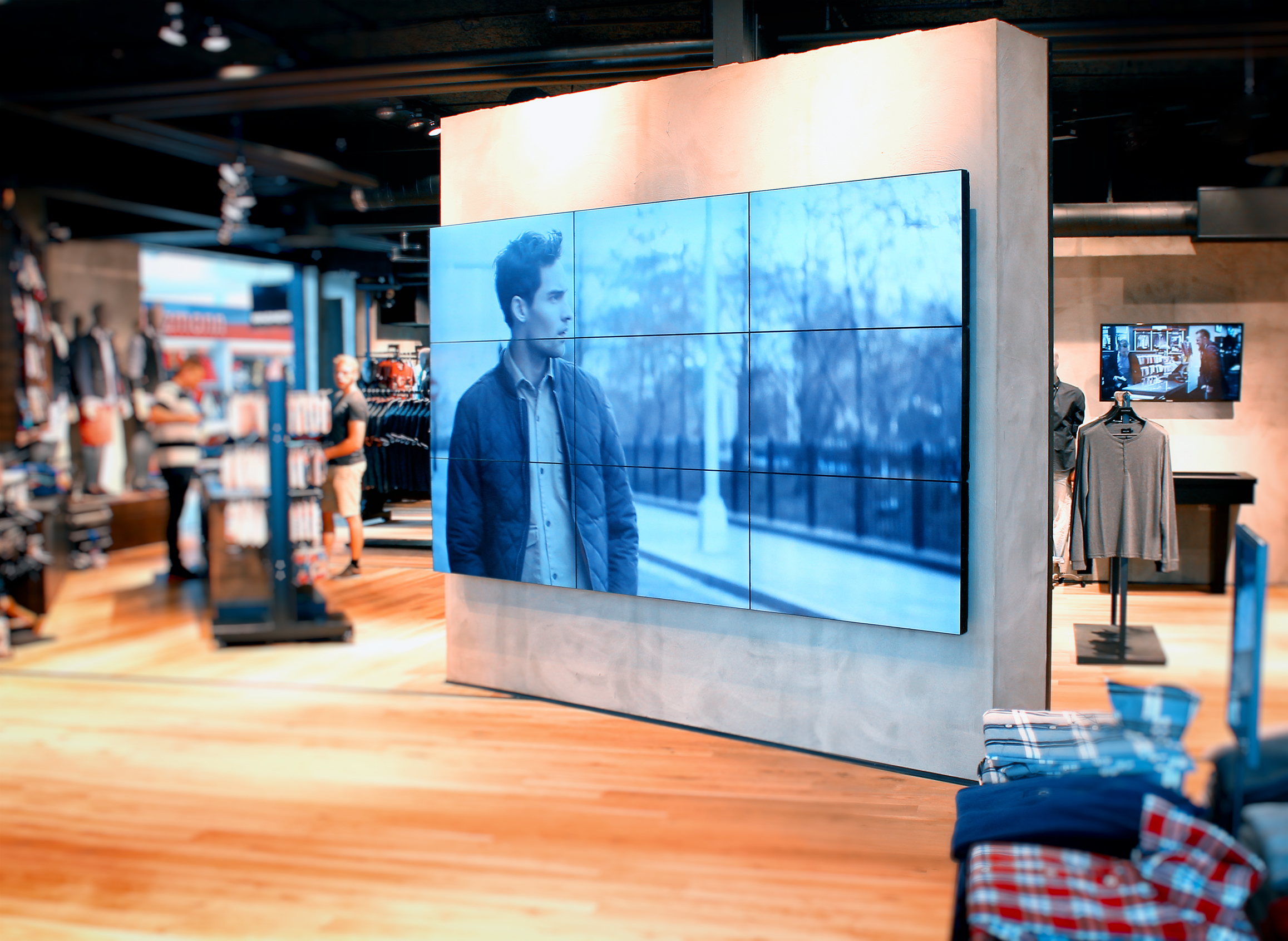 Digital Signage